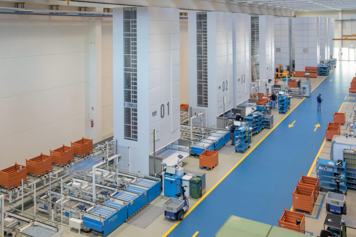 10 Warehouse Organization Tips & Ideas to Boost Productivity