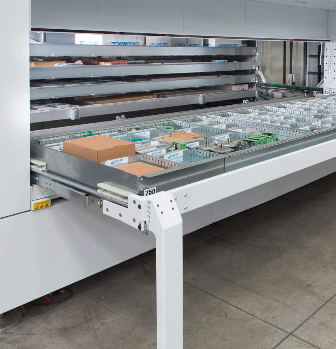 Telescopic Internal Tray - Storage Customization