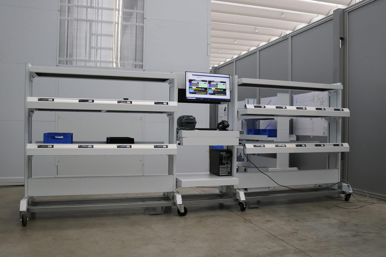 Automated Warehouse Picking Systems & Solutions | Modula