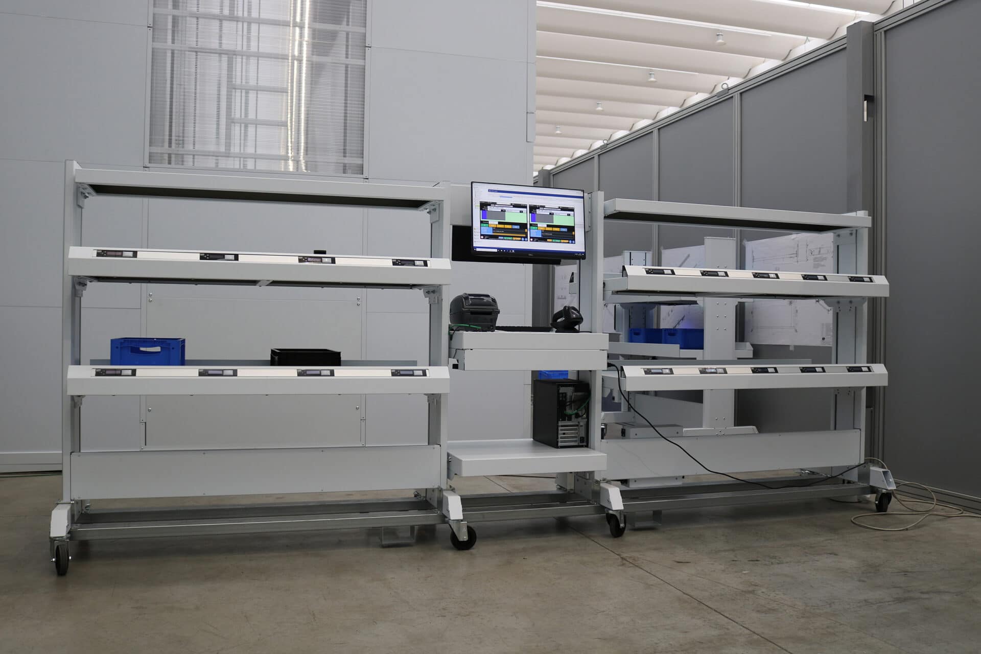 Automated Warehouse Picking Systems & Solutions | Modula