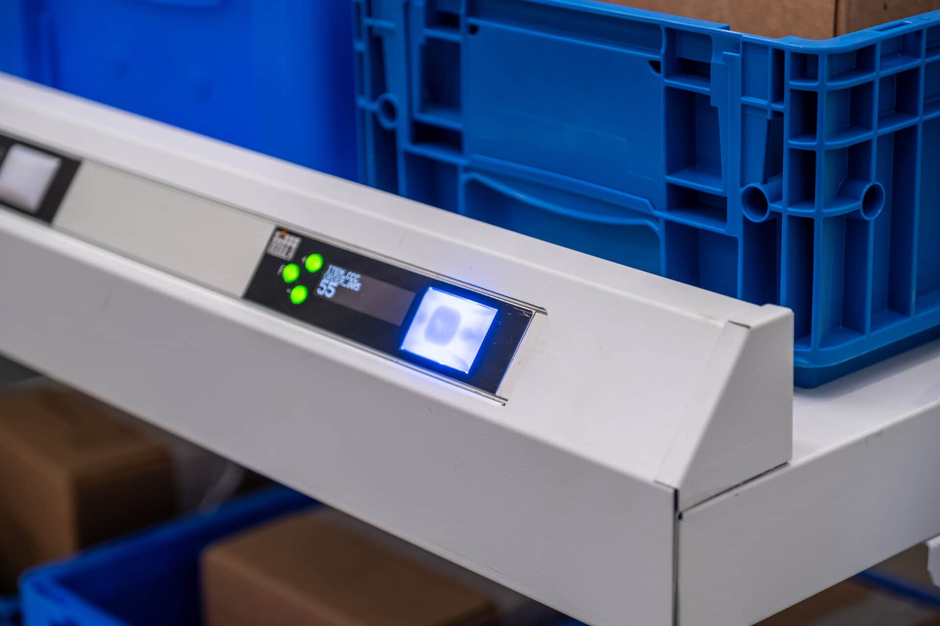 Modula Picking Solutions Photos - Modula