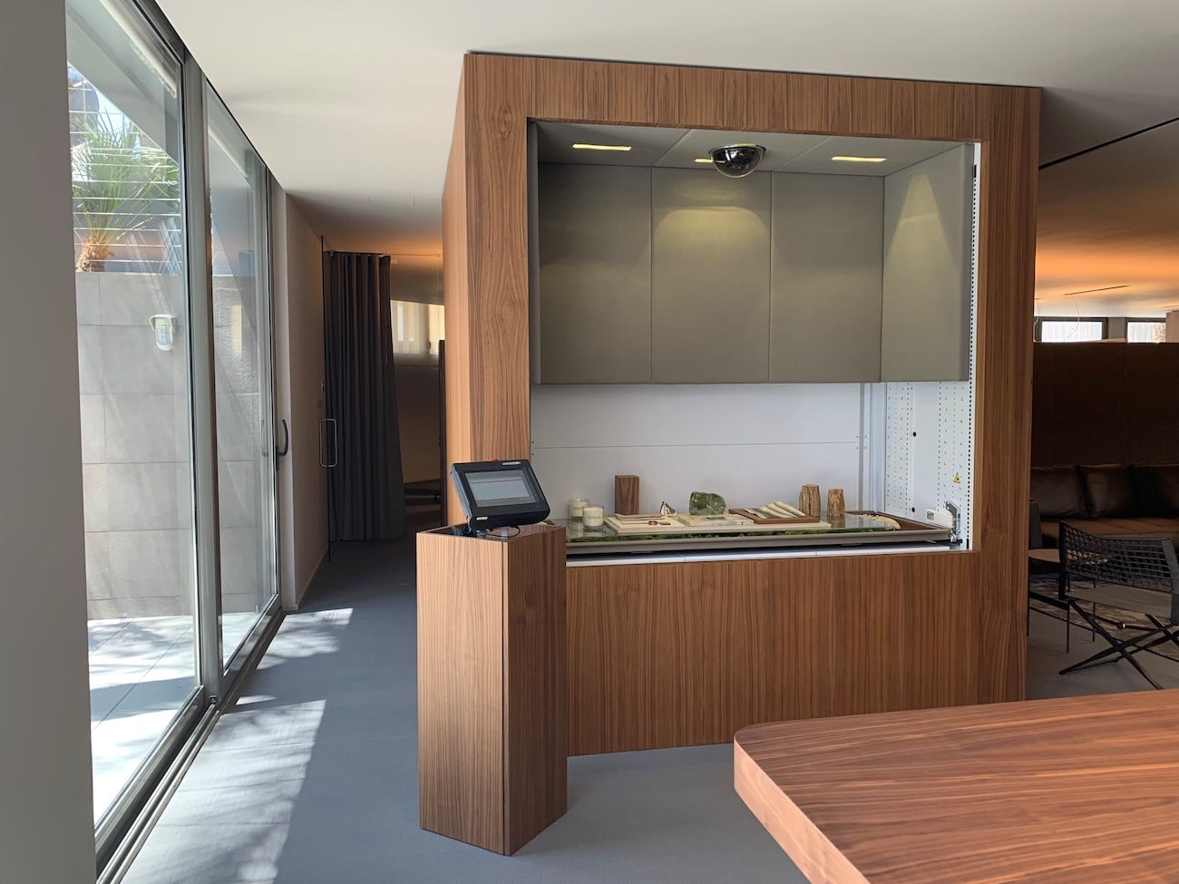 Library Storage Systems [Guide & Examples]