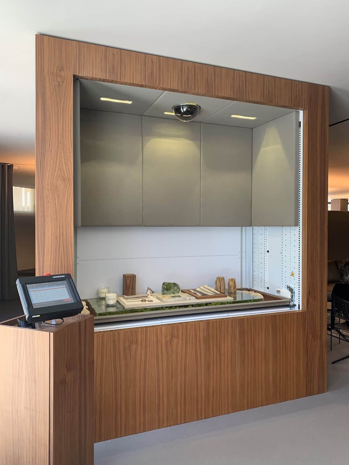 Library Storage Systems [Guide & Examples]