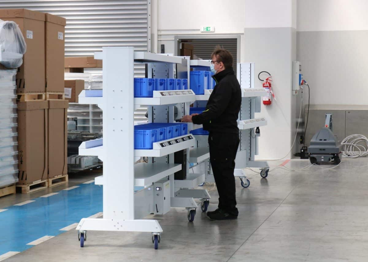 Modula Picking Solutions Photos - Modula